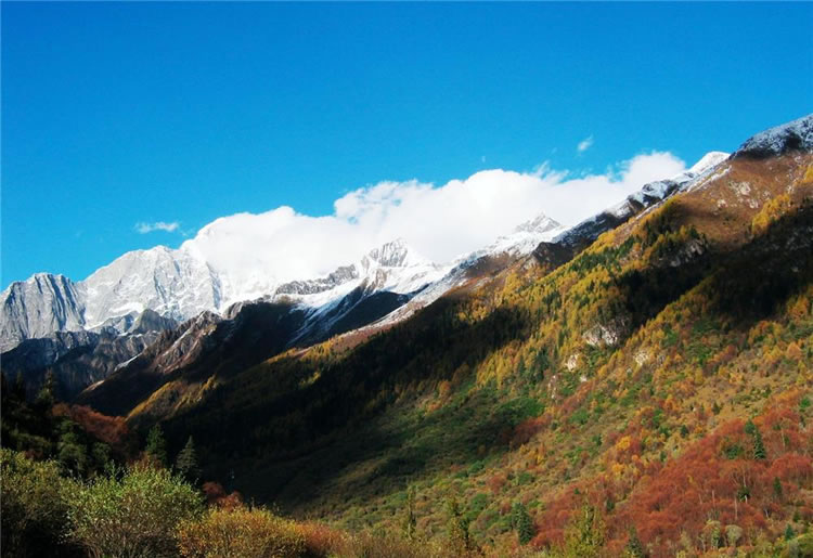 2 Days Mount Siguniang Trekking Tour from Chengdu