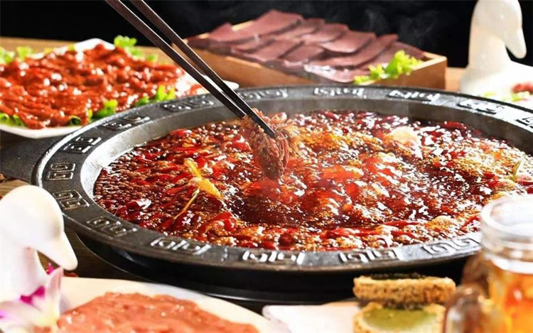 Chengdu Mahjong Tour: Play, Eat & Explore Local Life