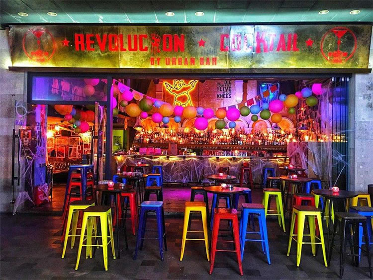 4-Hour Chengdu Tour: Discover Jinjiang River & Bar Night life